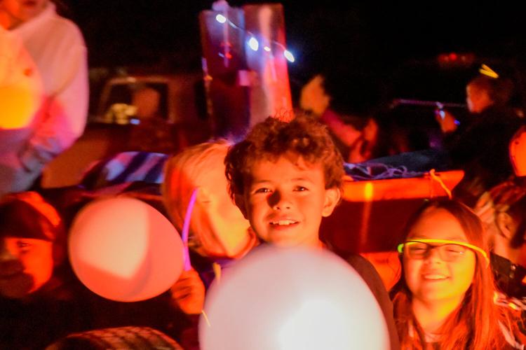 Taos High throws flashy parade on Salazar | Sports | taosnews.com