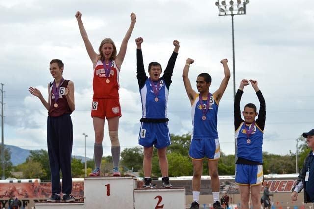 Isaiah Rodarte breaks Peñasco's track title drought with 1,600 meter ...