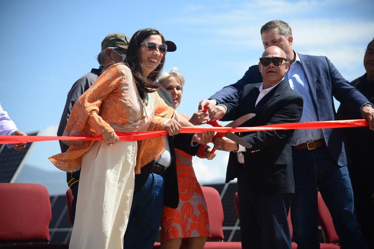 Kit Carson Electric energizes solar array | Environment | taosnews.com