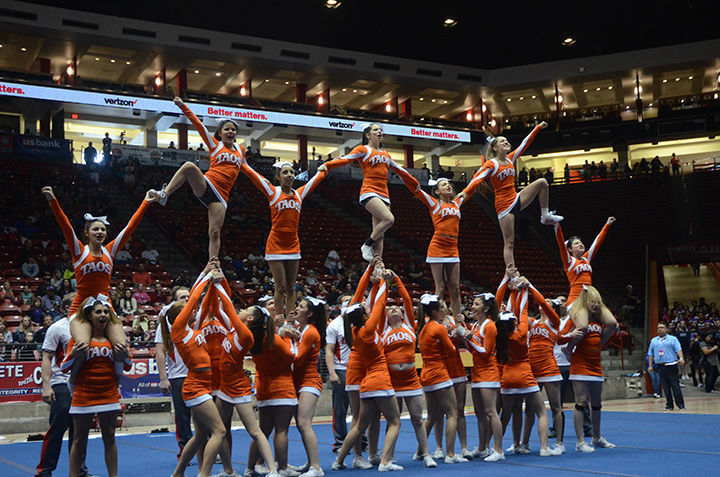 Taos cheerleading team wins third straight state title | Sports ...
