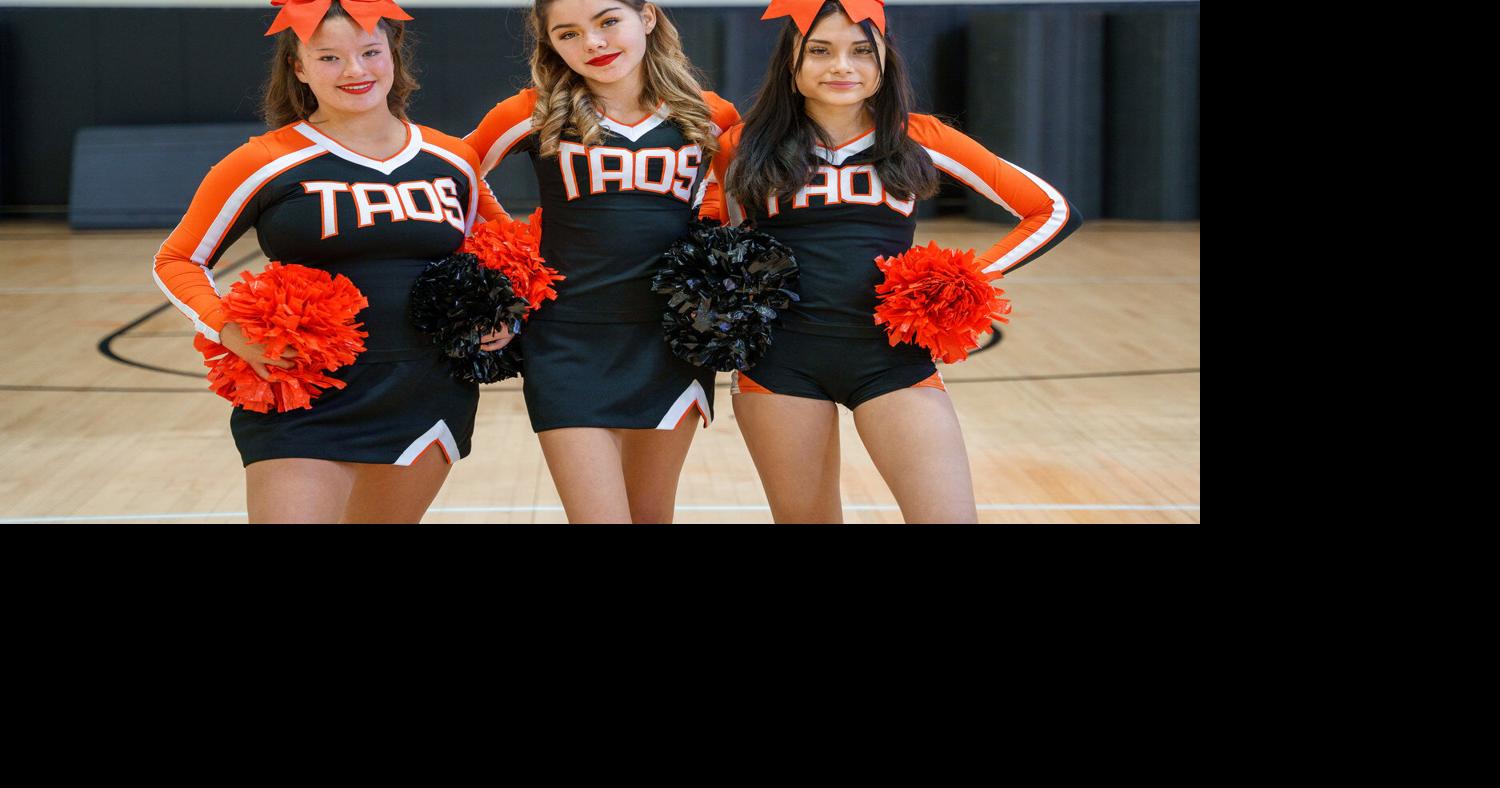 Taos Middle School Cheerleaders to perform in Macy's Day Parade ...