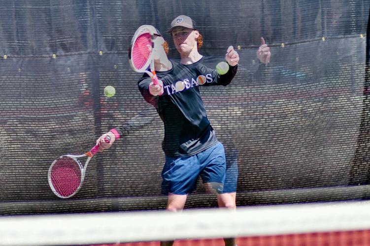 Girls advance in districts | Prep Sports | taosnews.com