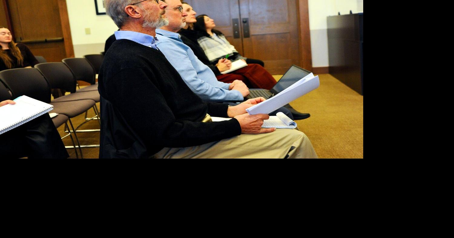 Officials freak out at fed fund freeze | Local News | taosnews.com