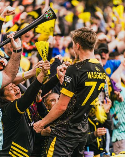 Waggoner scores first goal in United win | Soccer | taosnews.com