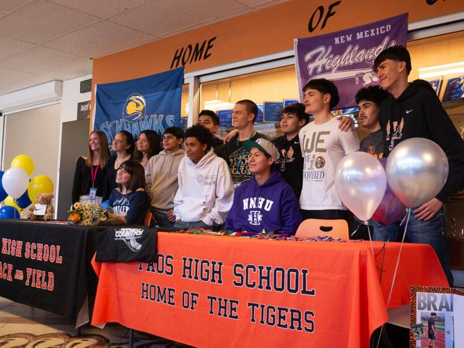Two Tigers sign to run college cross country | Sports | taosnews.com