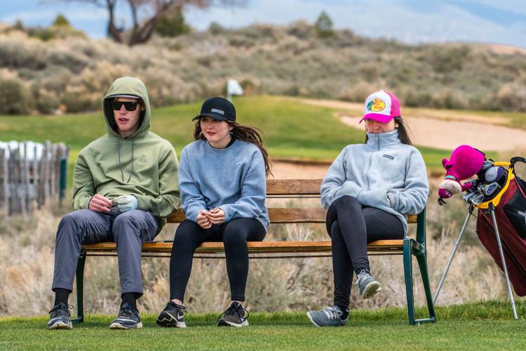 Maye Montoya continues to golf in the 80s | Sports | taosnews.com