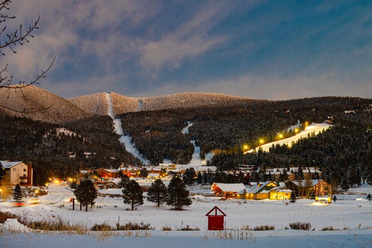 Hummin’ Holidays | Angel Fire Guide - Winter | taosnews.com