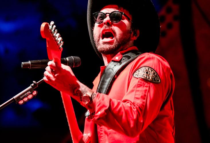 Shakey Graves @ the Mothership | Music | taosnews.com