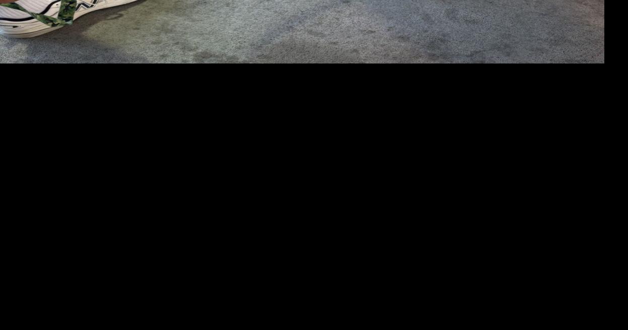 Malachi woofs down food favorites, Beach Dogs bite Flying Tigers ...