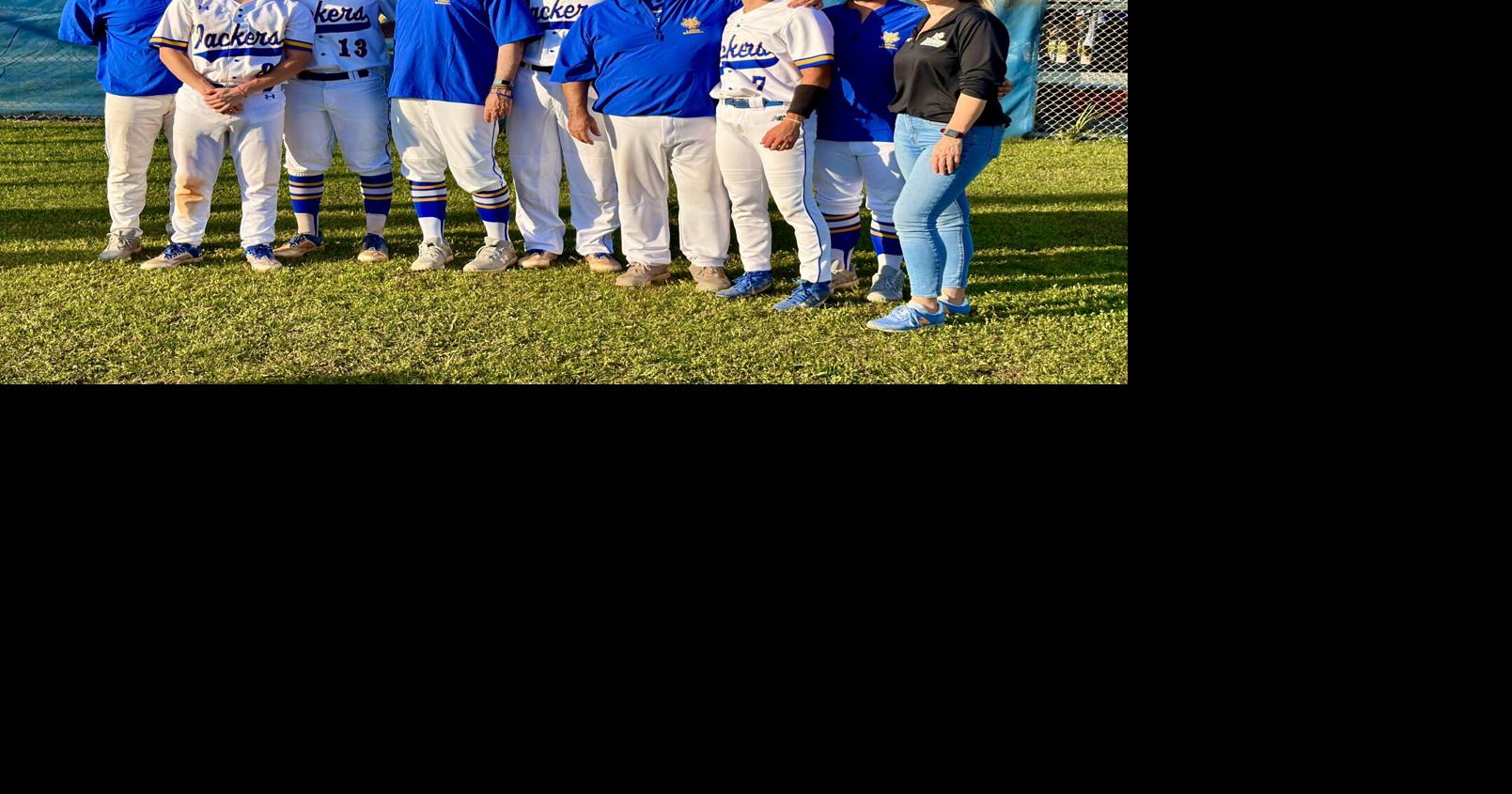 Largo High’s baseball team honors seniors | Largo | tbnweekly.com