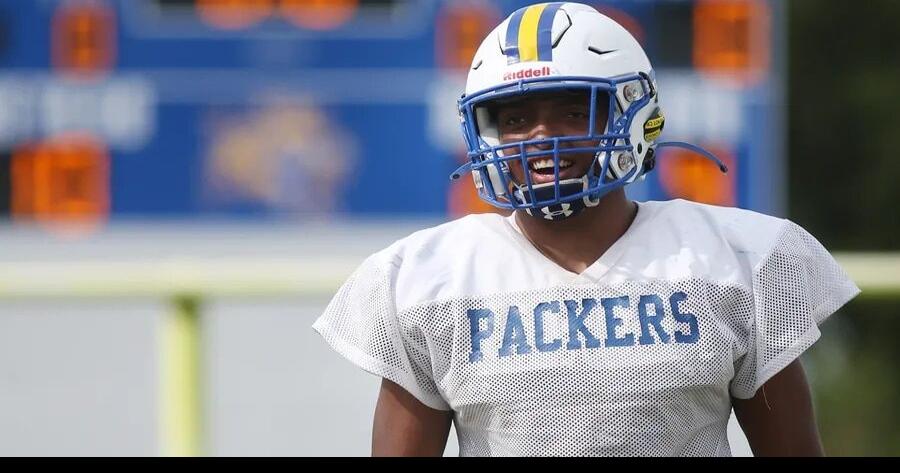 Nothing gentle about Largo’s Adarius Hayes on the football field ...