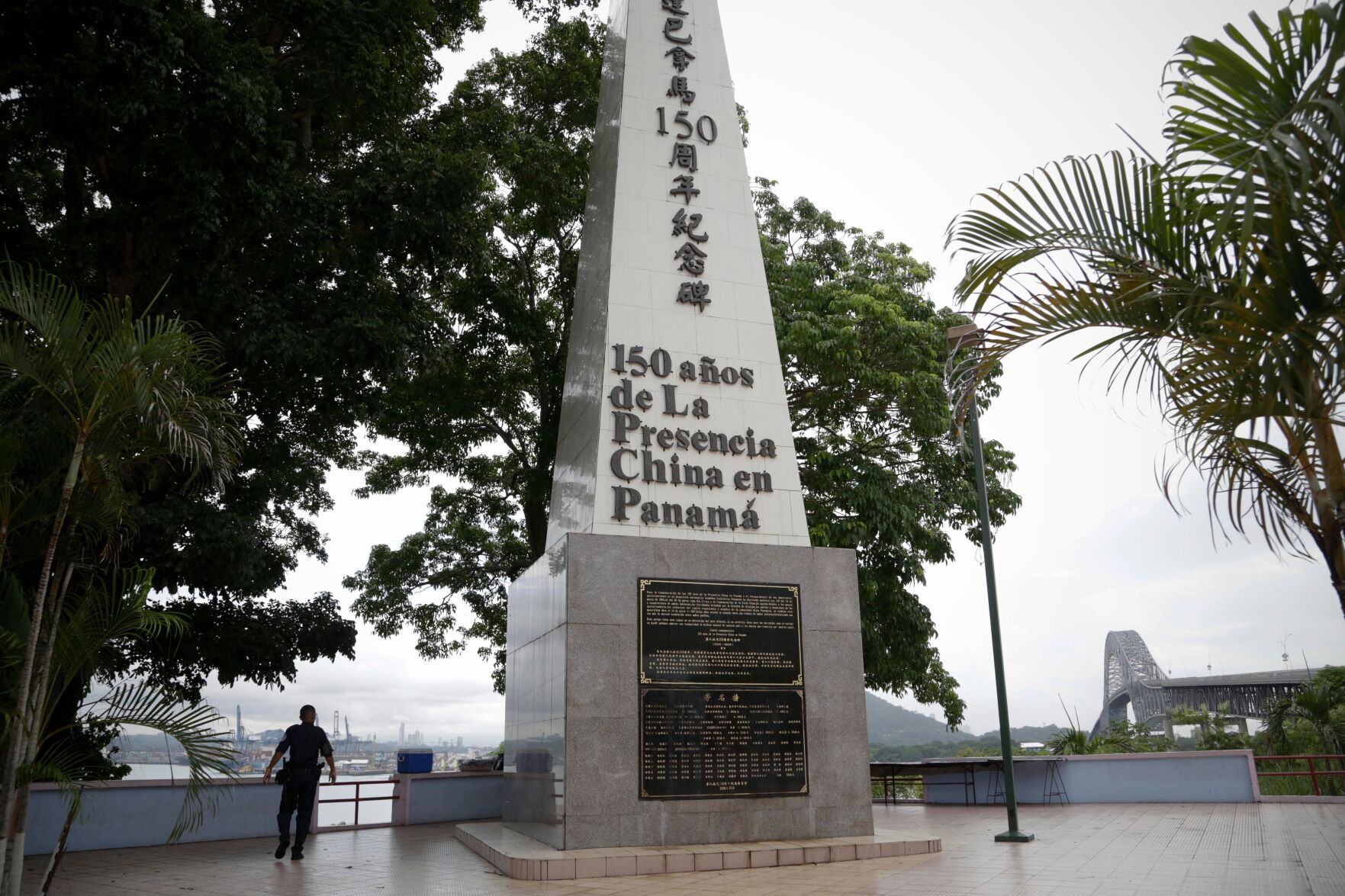 Beijing condemns the demolition of a monument honoring the Chinese ...