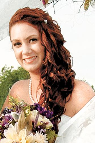 Mrs. Wesley Hutton SCHWINDT — HUTTON | Weddings | tdtnews.com