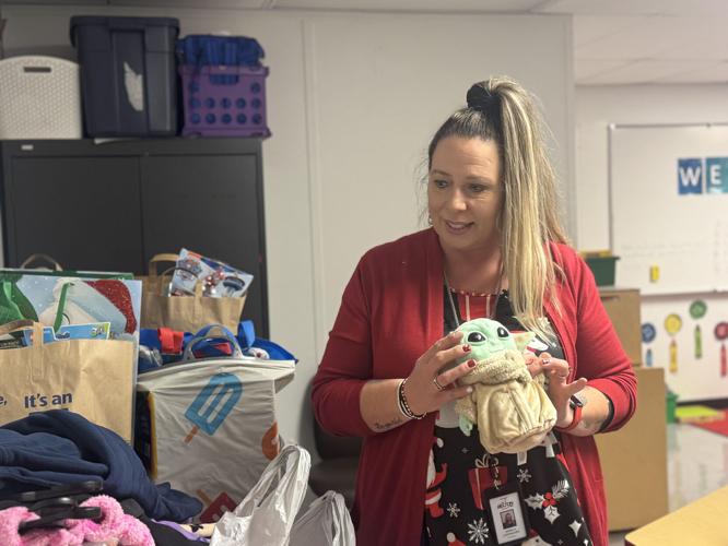 Belton ISD elementary school provides free holiday shopping experience ...
