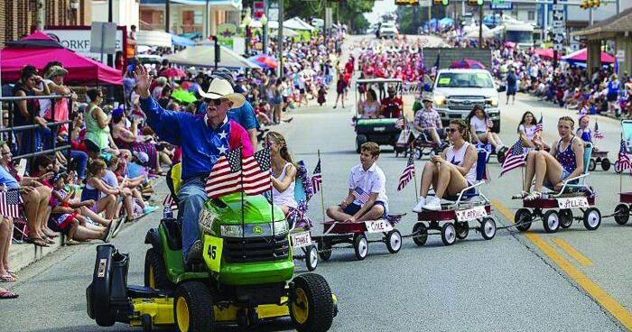 Long-lasting legacy: Parade entry a tradition for local family | Life ...