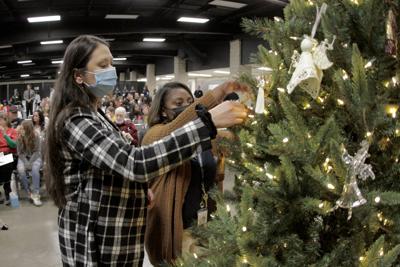 Soothing shattered hearts: Tree of Angels ceremony marks those lost to ...