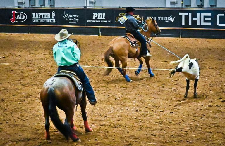 Inaugural team roping event completes successful debut at Cadence Bank ...