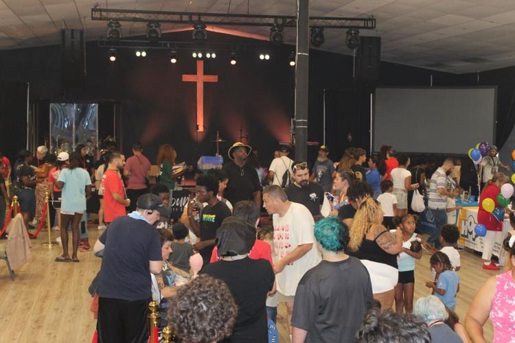 Hundreds attend back-to-school block party, receive supplies and ...