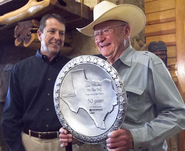Temple barbecue legend Clem Mikeska dies at age 94 | Business | tdtnews.com