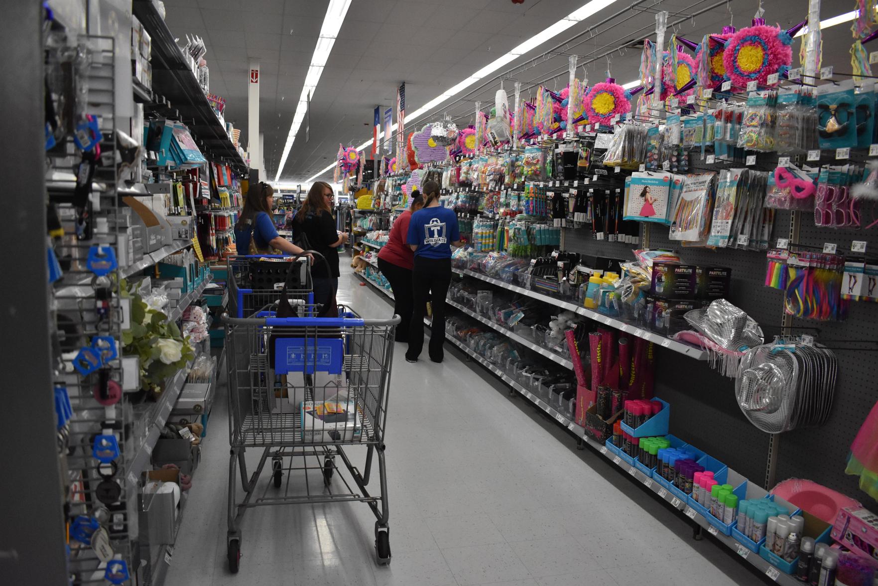 Temple ISD holds teacher shopping spree for first-year teachers | News ...