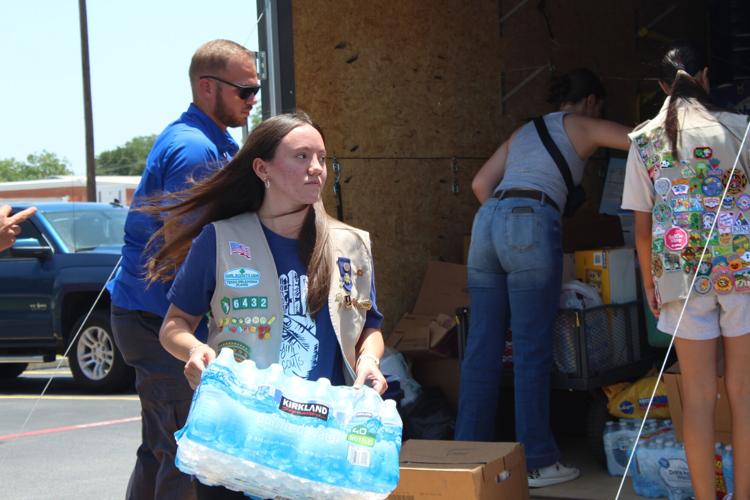 'Team work makes the dream work' donation drive for flood victims ...