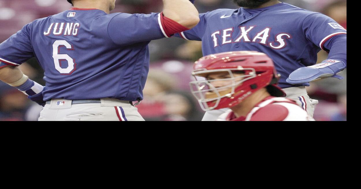 Texas tripped up: Rangers give up three runs in final two frames, lose ...