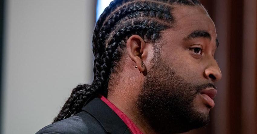 Abbott signs into law CROWN Act banning race-based hair discrimination ...