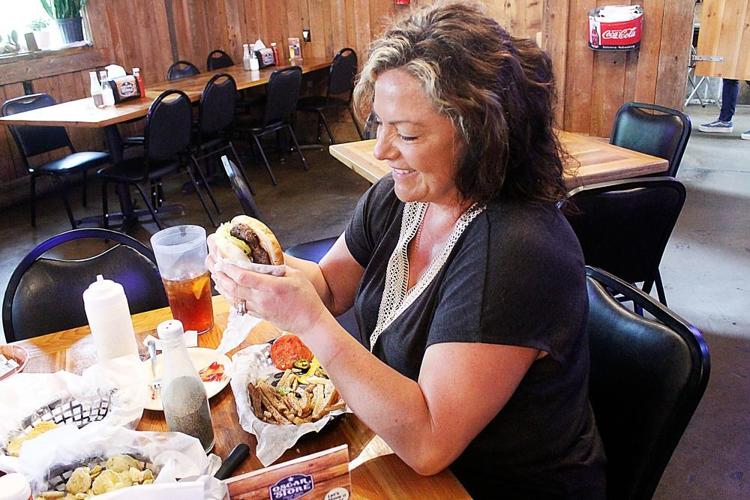 Home of Big Thomas: Oscar Store is busy burger getaway for hungry ...