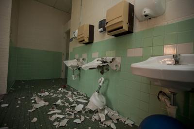 Former school destroyed by vandalism; TISD to raze building | News ...