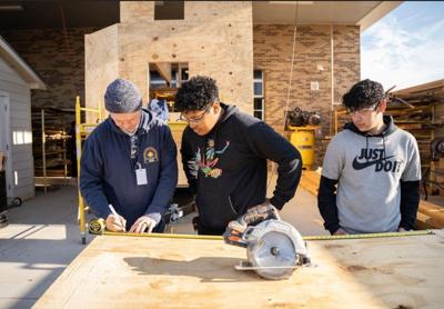 A home for the homeless: Temple High School students build a livable ...