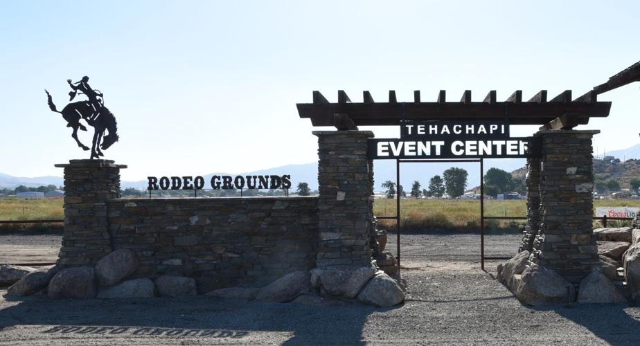 Mountain Festival: Weekend kicks off with rodeo dinner and festivities ...