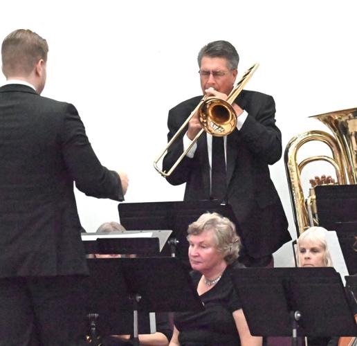 PHOTO GALLERY: Southern Sierra Pops plays The Colors Of Autumn ...