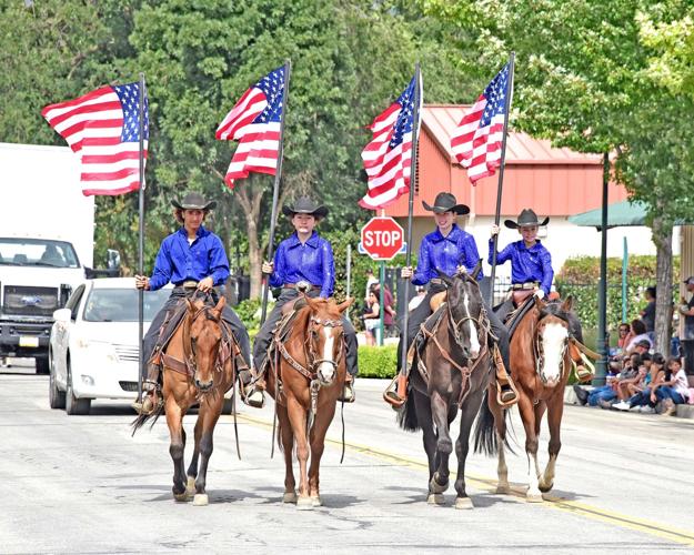 Crowd turns out for Tehachapi Mountain Festival Parade | Lifestyle ...
