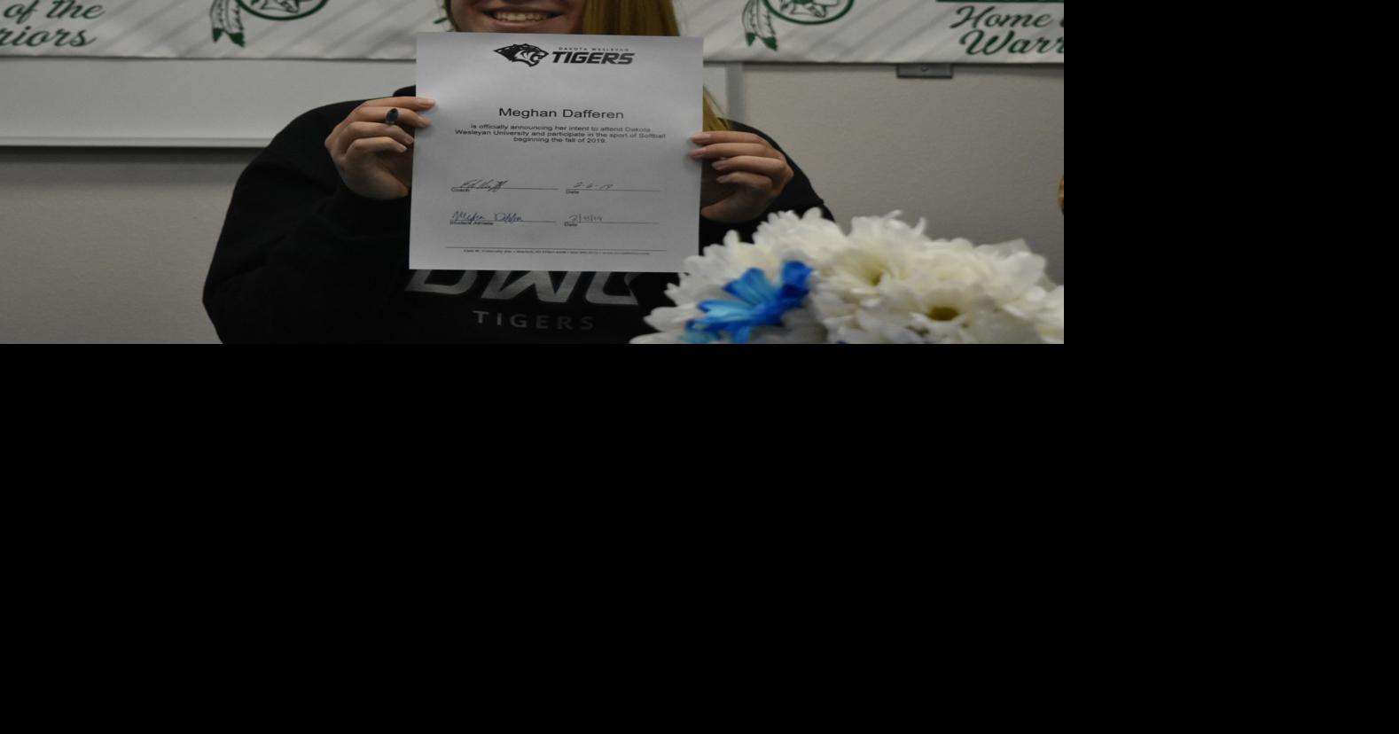 Daffern signs to play softball at Dakota Wesleyan | Sports ...