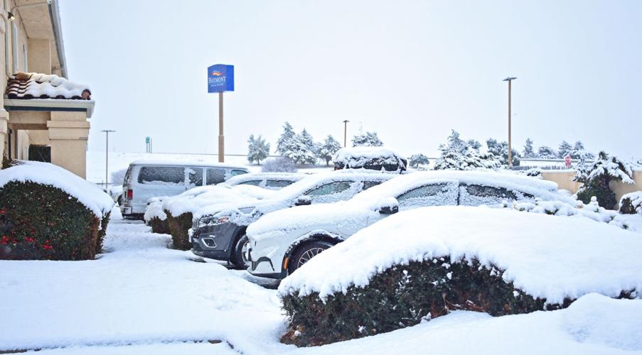 Winter storm impacts Highway 58, brings out kids to play | News ...