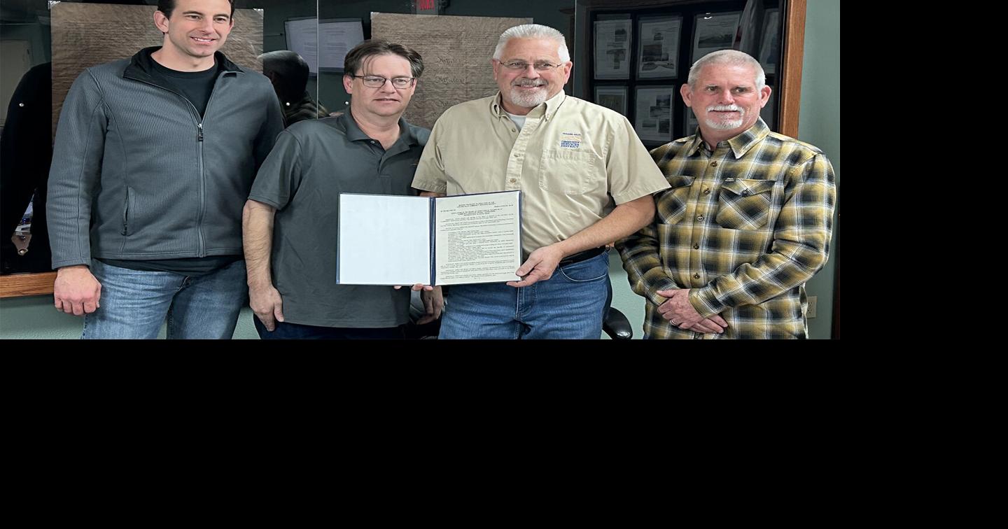 Golden Hills CSD board honors David Shaw, director for eight years ...