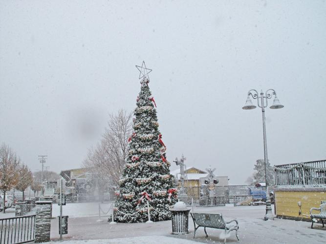 Tehachapi sees its first snow of the season | News | tehachapinews.com