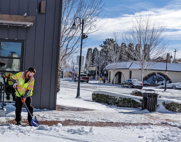 Snow closes roads, schools in Tehachapi | News | tehachapinews.com