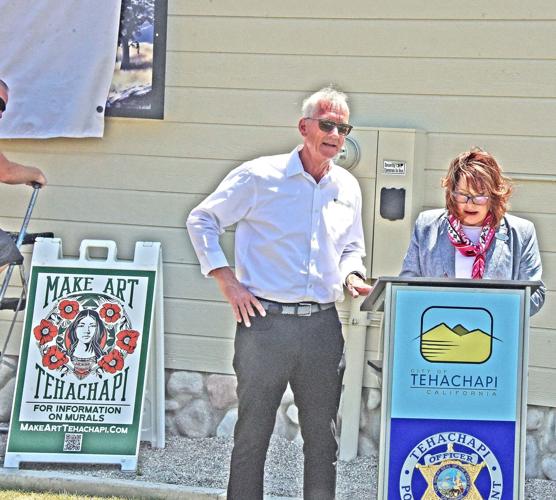 Recreated Tehachapi Loop Railroad Mural unveiled | News | tehachapinews.com