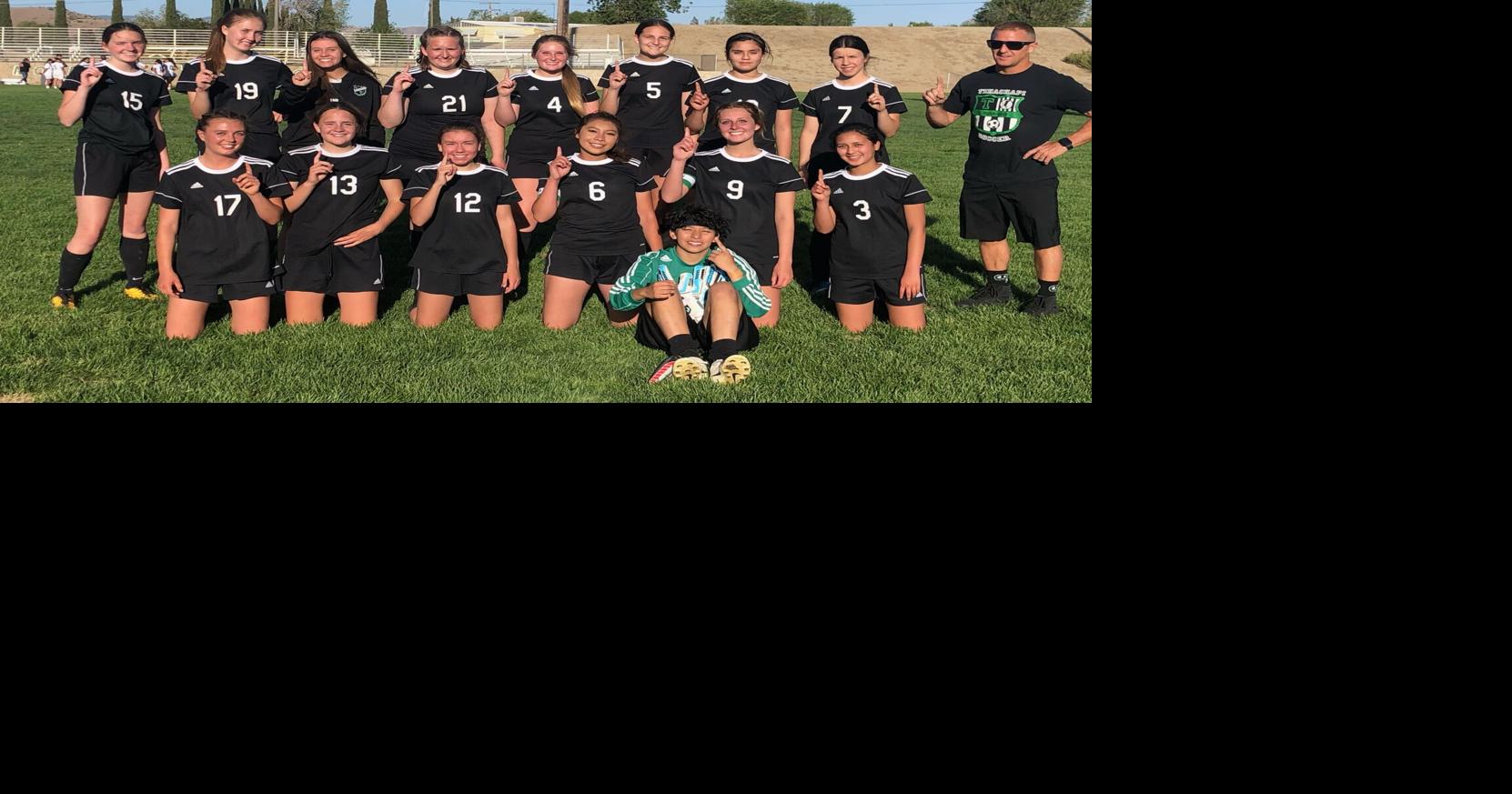 Lady Warriors soccer goes undefeated | Sports | tehachapinews.com