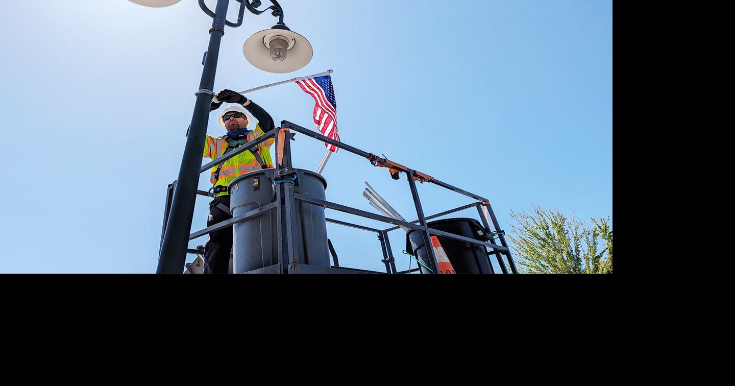 City hangs flags, dedicates downtown bench to veterans | Lifestyle ...