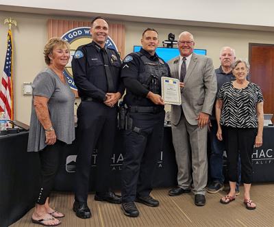 Council honors officers for making DUI arrests | News | tehachapinews.com