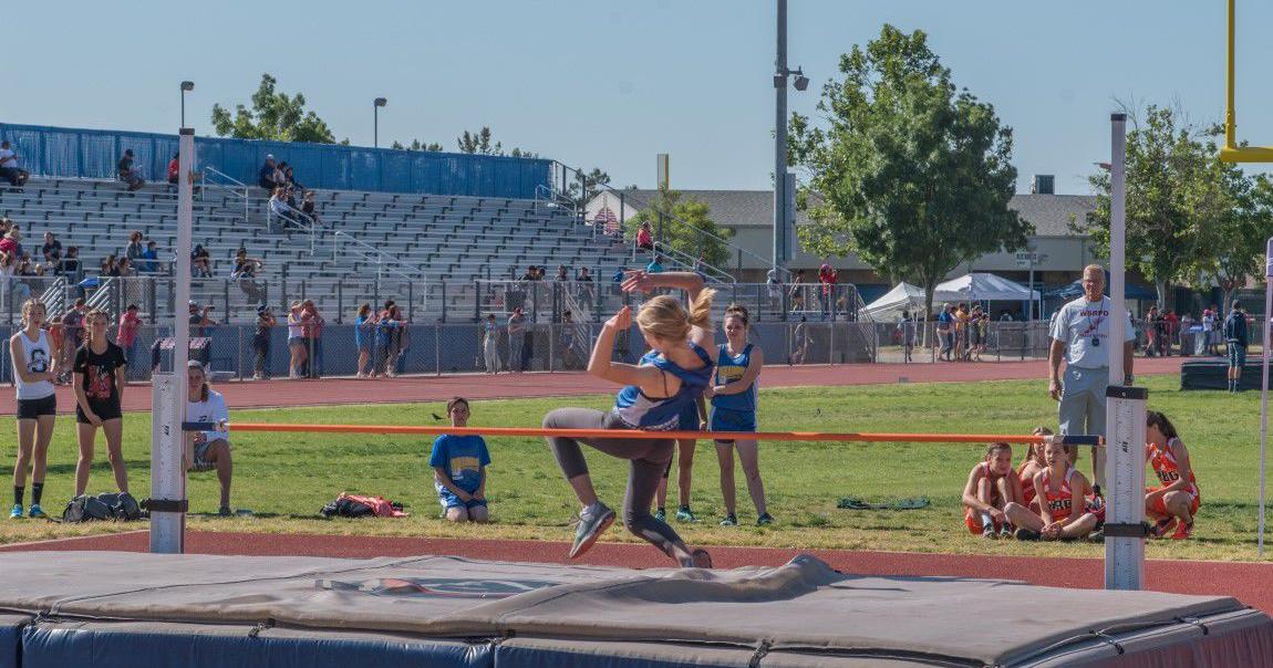 Jacobsen track and field competes at Liberty | Sports | tehachapinews.com