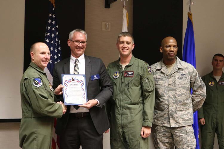 City manager made honorary 'commander' in Edwards AFB ceremony | News ...