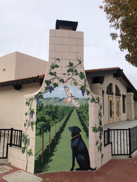 Local artist creates mural for Stray Leaves | News | tehachapinews.com