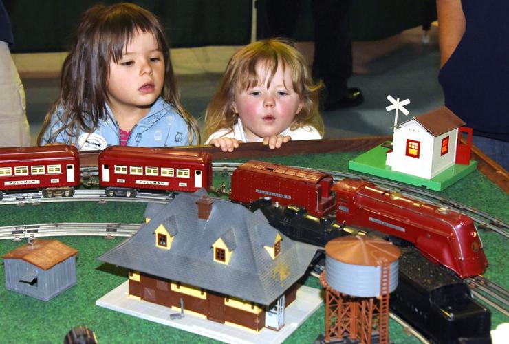 PHOTO GALLERY: Chugga Chugga Choo Choo at the train show | Lifestyle ...