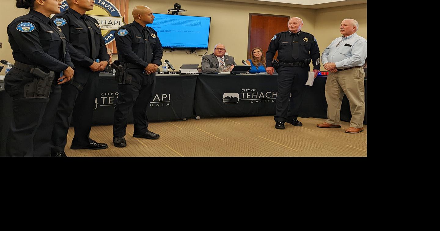 City welcomes 3 new police officers | News | tehachapinews.com