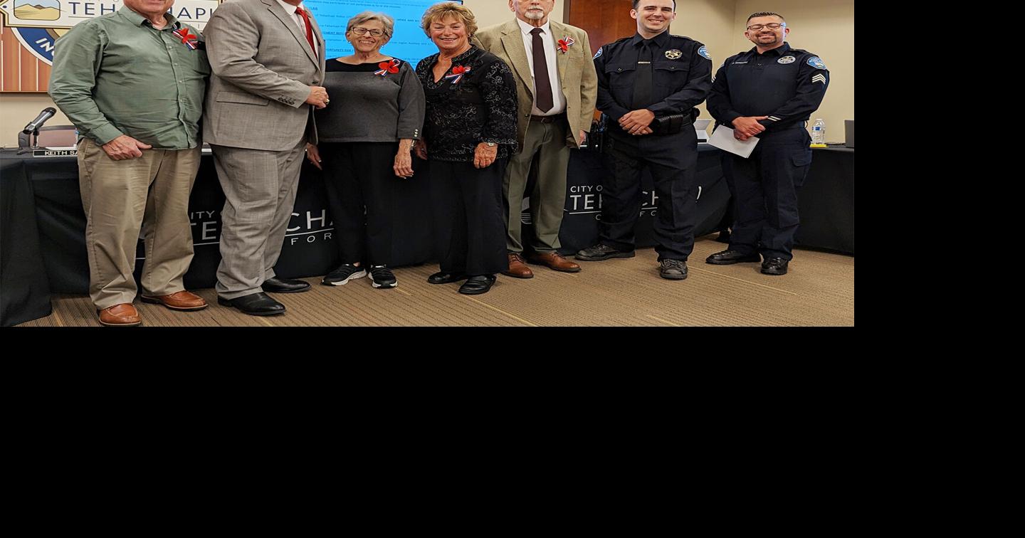 Dispatchers, new police officer recognized at City Council meeting ...