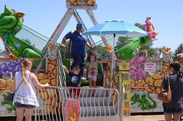 PHOTO GALLERY: Tehachapi Mountian Festival carnival | News ...