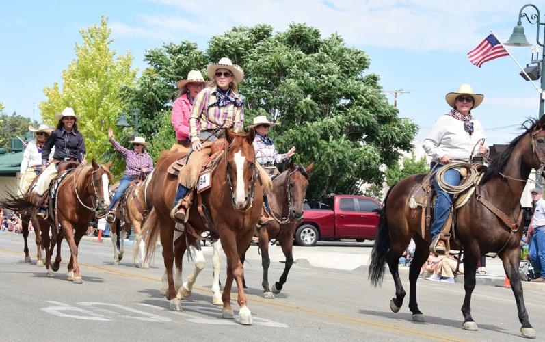 Crowd turns out for Tehachapi Mountain Festival Parade | Lifestyle ...